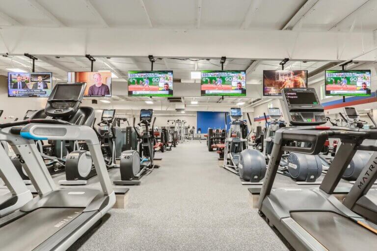 Gym in Newburgh IN: BFit — Pool, Group Fit, 32,000 Sq Ft